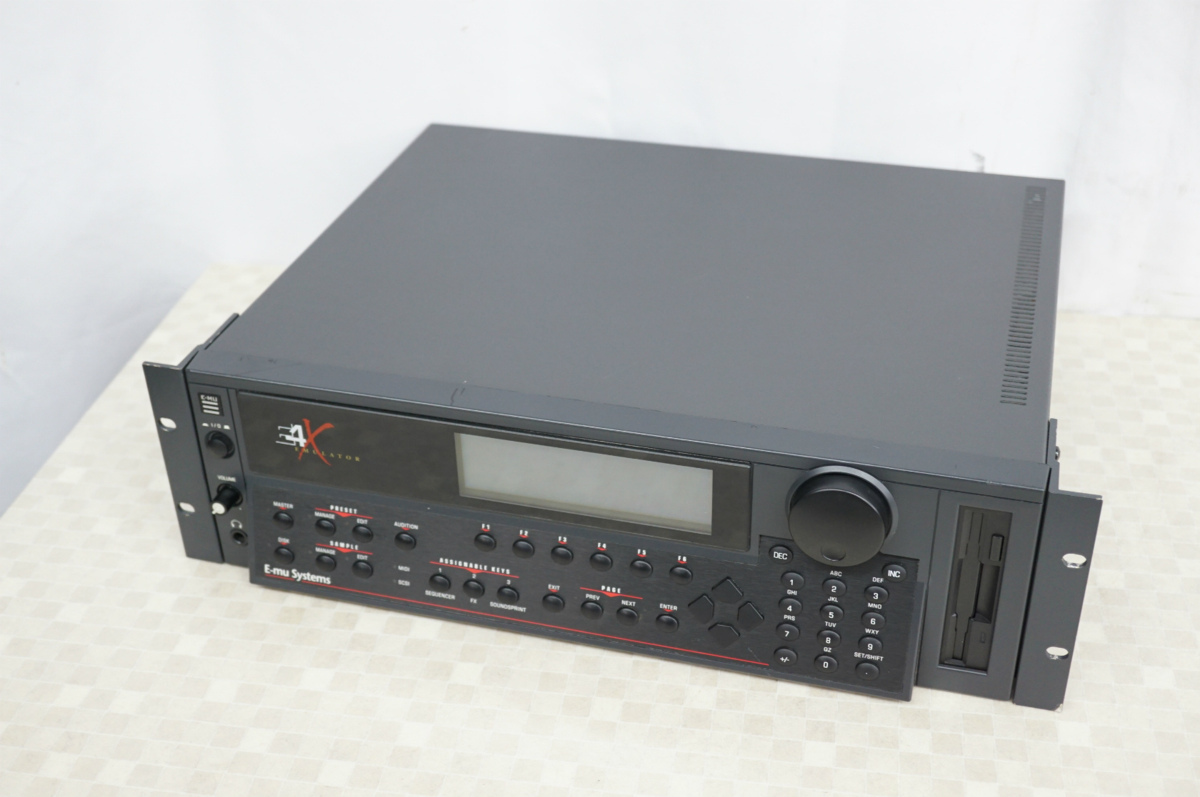 E-MU E4X EMULATOR ハードウエアサンプラー C043314a(サンプラー)｜売買されたオークション情報、yahooの商品情報をアーカイブ公開 - オークファン（aucfan.com）