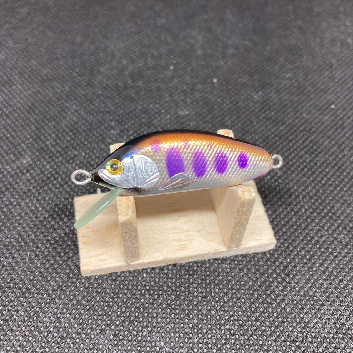 限定2個ハンドメイドバルサミノー honobono 38S ブラウン／パープル②(ミノー)｜売買されたオークション情報、yahooの商品情報をアーカイブ公開 - オークファン（aucfan.com）