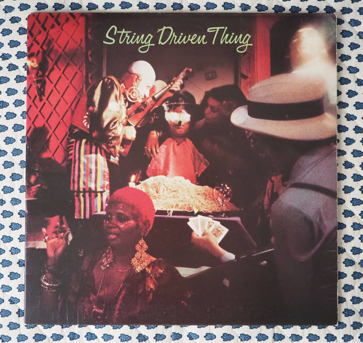 英国原盤 String Driven Thing String Driven Thing B&C表記大マッドハッター / 赤インナー / 初回マトA1 B1 / Charisma 英国ORG ...