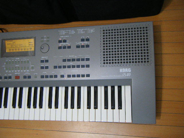 3わ60 KORG コルグ iS40 シンセサイザー キーボード iシリーズ Interactive Music Workstation 61 ...
