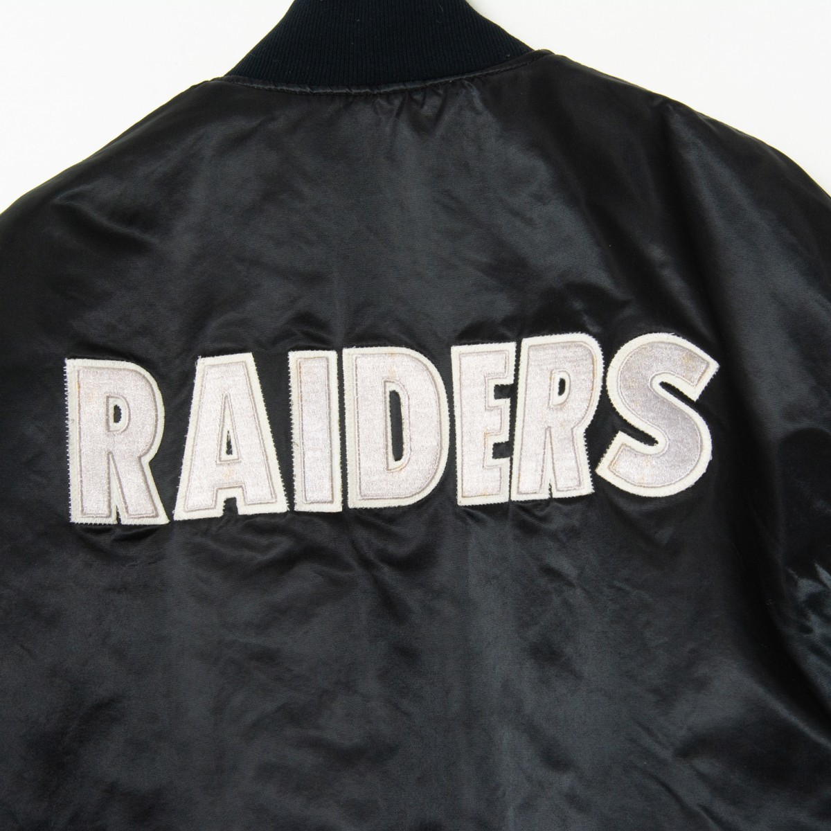 90s RAIDERS STARTER リバーシブルナイロンジャケット ブラック シルバー ワッペン XXL スタジャン NFL フットボール ...