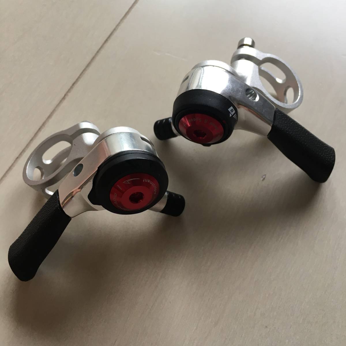 microshift サムシフター 8s(シフトレバー)｜売買されたオークション情報、yahooの商品情報をアーカイブ公開 - オークファン（aucfan.com）