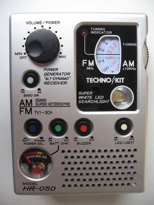 TECHNOKIT テクノキット AM FM サイレン ライト 手回し発電 多機能 ラジオ HR-050 動作確認品(一般)｜売買された ...
