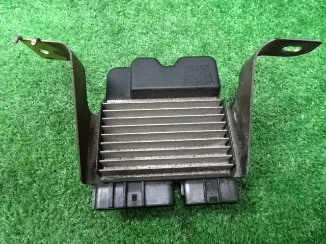 赤字覚悟SALE トヨタ ノア L H17年式 AZR60G インジェクタードライバーコンピューター 89871-20040 131000 ...