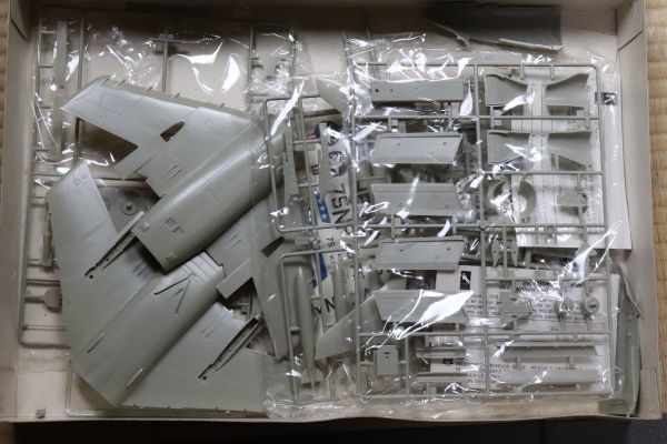 HOBBYCRAFT VOUGHT F7U-3/3M CUTLASS 1/48 古いプラモデル 飛行機 戦闘機 n907(その他)｜売買された ...