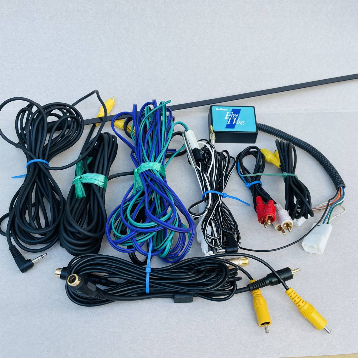 TOYOTA トヨタ純正 8連奏 CDチェンジャー マガジン付き CH8N-H19 CA-ZS0950C 08601-00009 動作未確認 ...