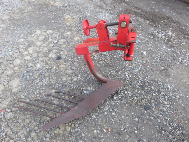 鹿児島 耕うん機用 サイズ 大 芋掘り取り機 文明農機 型式TKH-2(パーツ)｜売買されたオークション情報、yahooの商品情報をアーカイブ公開 - オークファン（aucfan.com）