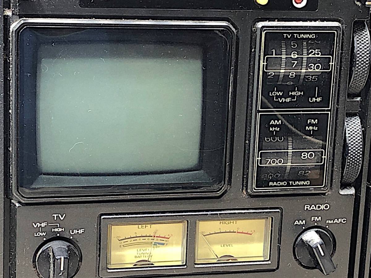 9/059 ジャンク品 SANYO サンヨー T-4100 テレビ付ラジカセ 白黒テレビジョン受信機 昭和 レトロ(アンティーク)｜売買されたオークション情報、yahooの商品情報をアーカイブ ...