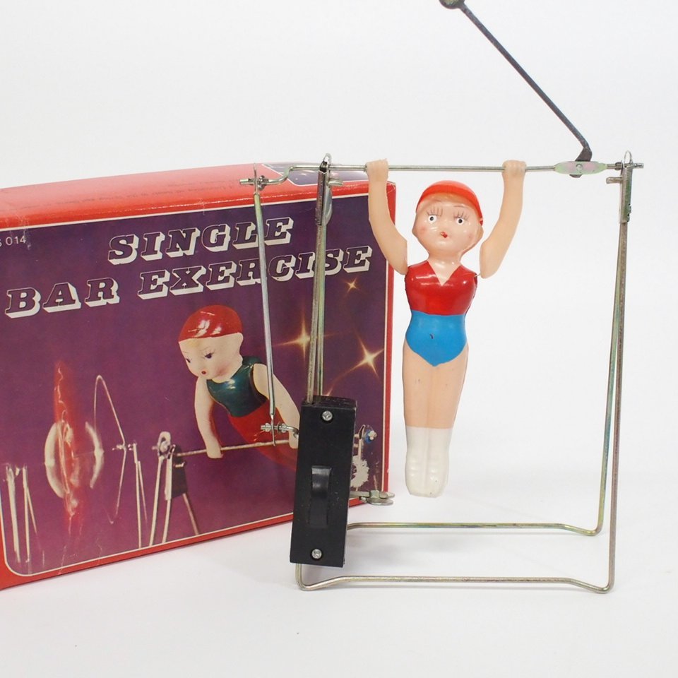 f002 B2 レトロ 中国玩具 ブリキ SINGLE BAR EXERCISE ゼンマイ式 鉄棒 体操 男の子 アンティーク 当時物 箱入り(人間)｜売買されたオークション情報、yahooの ...