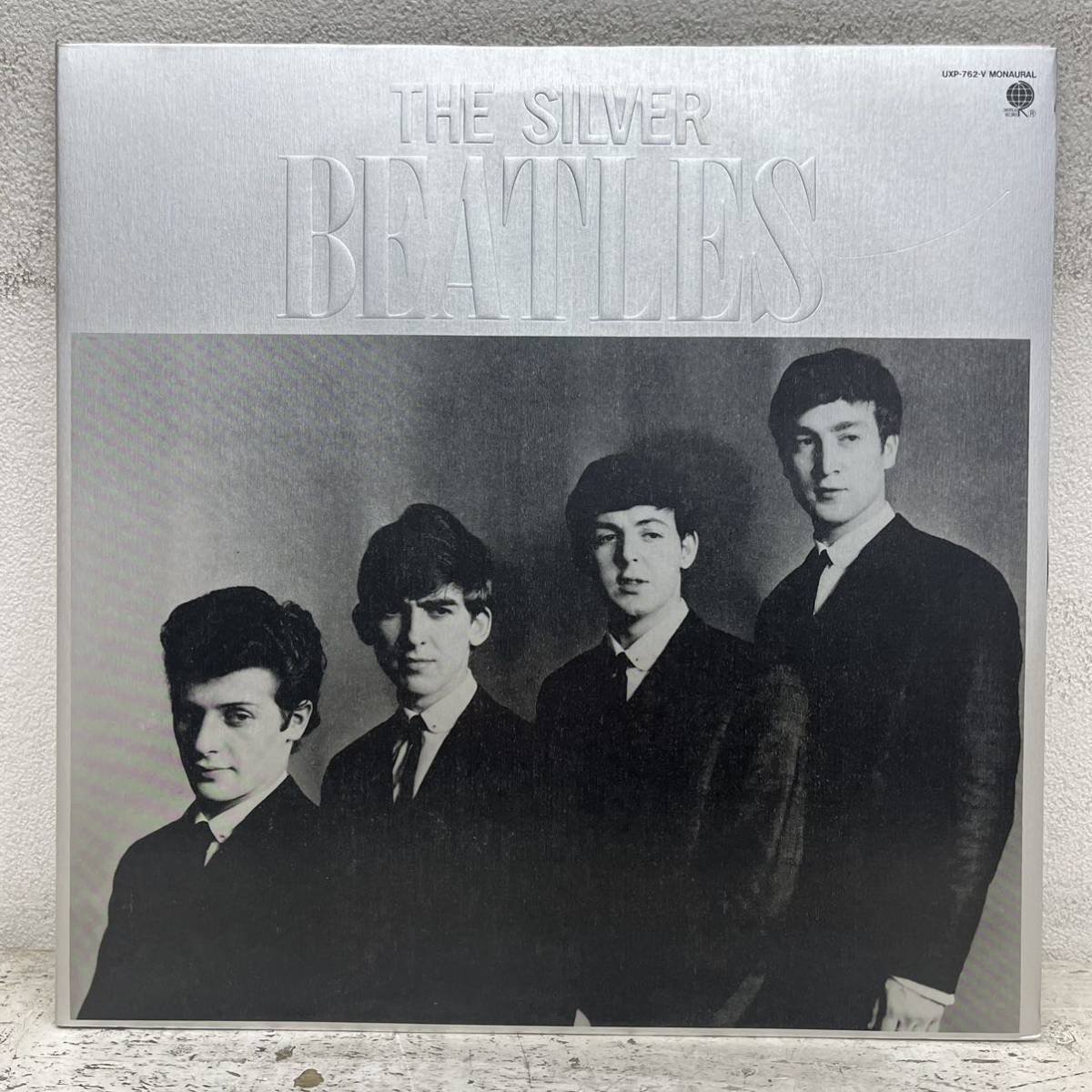 LP + EP / ビートルズ The Beatles / The Silver Beatles / UXP-762-V(THE BEATLES)｜売買されたオークション情報、yahooの商品 ...