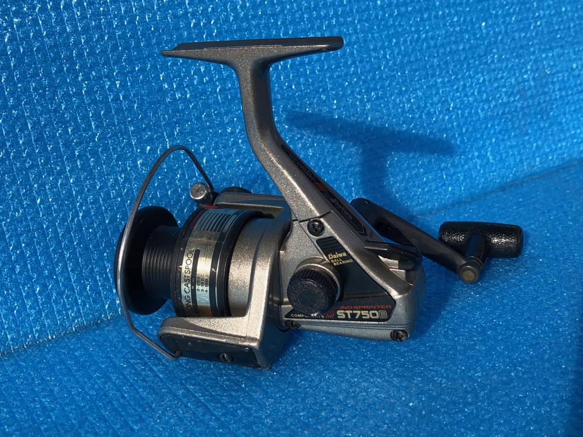 ダイワ ST750B DAIWA 当時物 レトロ 100円スタート ジャンク スピニングリール 釣りキチ三平世代 小物釣り 防波堤 ウナギ ...