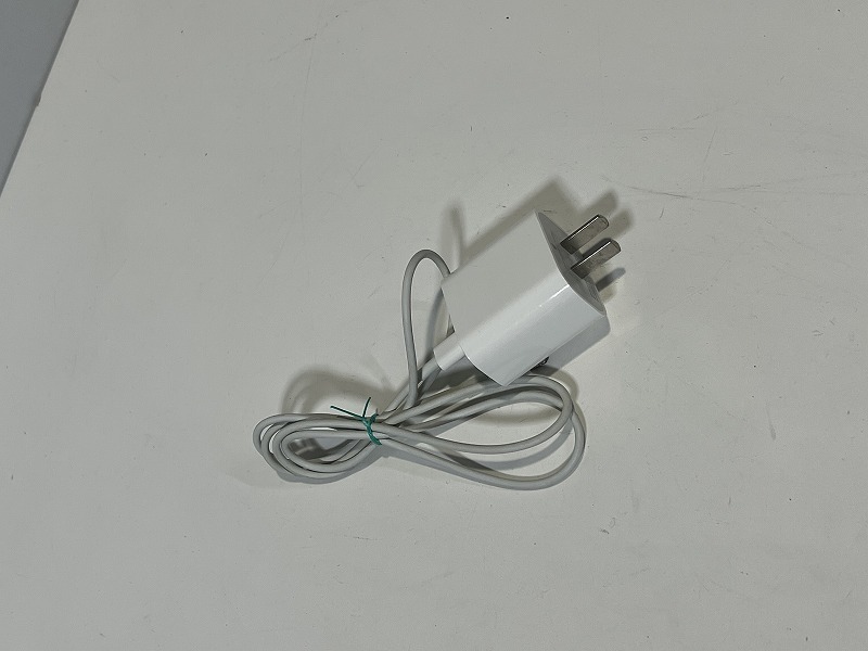 Apple アップル 20W A2244 USB-C 充電器 純正 USB-C - Lightning充電ケーブル R501A(USB式充電器 ...