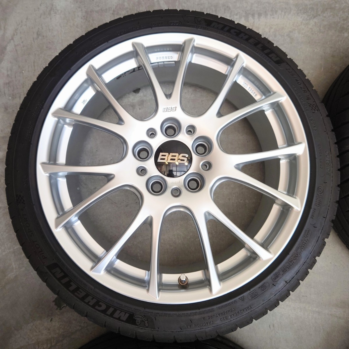 BBS RE-V 18インチ PCD120 鍛造 BMW 1シリーズ F20 2シリーズ F22他 8J＋48 9J＋53 21年製ミシュラン ...