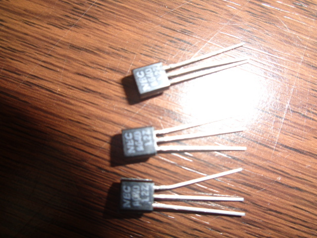 金田式 DCアンプに 2SA640 L2Z 3本 保管(トランジスタ)｜売買されたオークション情報、yahooの商品情報をアーカイブ公開 ...