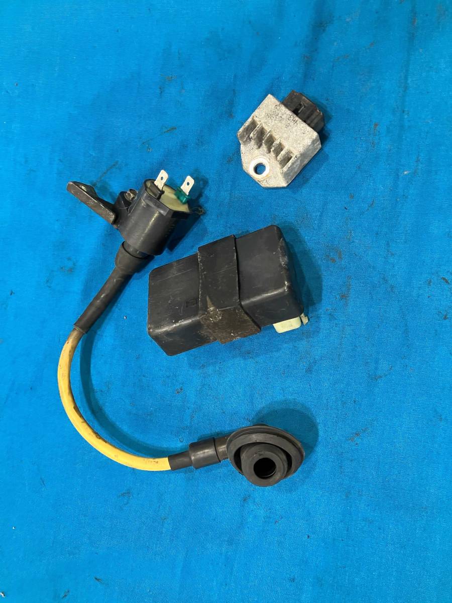 ジャイロキャノピー ジャイロX 2スト後期 CDI レギュレーター IGコイル D0616 ①(ホンダ用)｜売買されたオークション情報、yahooの商品情報をアーカイブ公開 - オークファン ...