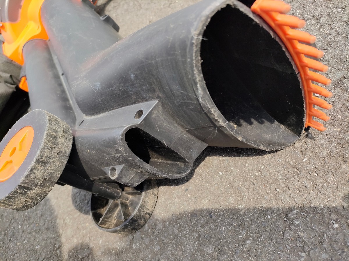 YARD FORCE ヤードフォース Blower＆Vaccum YF5451 ブロワー＆バキューム 集塵袋付き100v 50/60HZ 1200W 庭掃除 ガーデニング 園芸(送風機、ブロワ ...