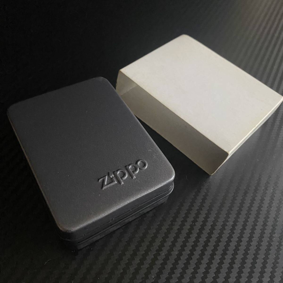 ZIPPO ジッポー ソリッドチタン SOLID TITANIUM 2001年製 チタン無垢材 専用ケース付属(Zippo)｜売買されたオークション情報、yahooの商品情報をアーカイブ公開 ...