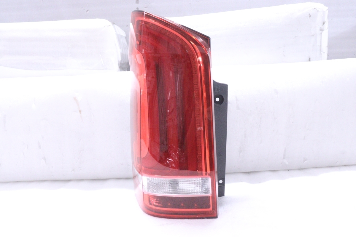 38-1922 LED W447 ベンツ Vクラス 左テールライト A4478200564 純正 メルセデス ベンツ KK(テールライト ...