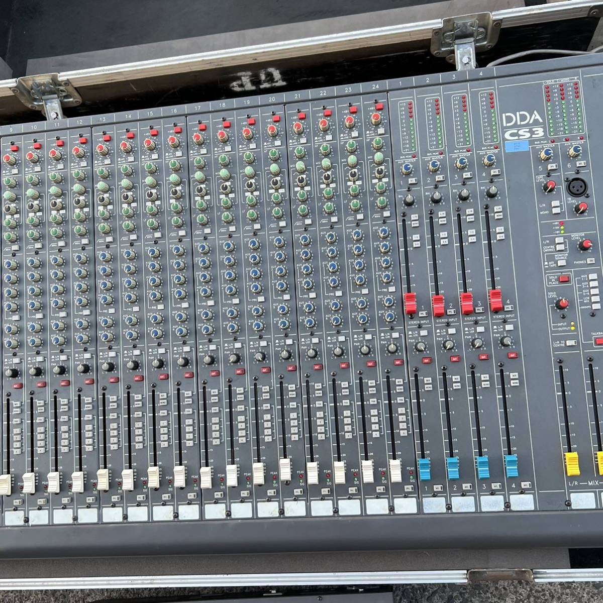 DDA / CS3 24chミキサー 通電可 現状品(ミキサー)｜売買されたオークション情報、yahooの商品情報をアーカイブ公開 ...