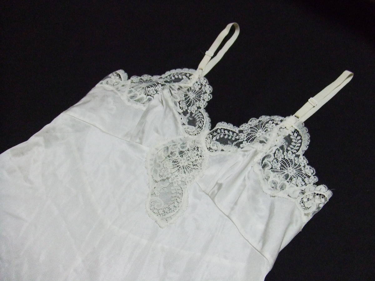 セシール 白 大きめ スリップ バスト90 ＃958(Lサイズ)｜売買されたオークション情報、yahooの商品情報をアーカイブ公開 - オークファン（aucfan.com）