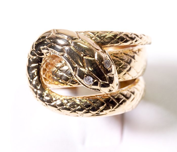 Z-69 K18 ダイヤモンド0.04ct ヘビ リング 11 12号(イエローゴールド台)｜売買されたオークション情報、yahooの商品情報をアーカイブ公開 - オークファン（aucfan.com）