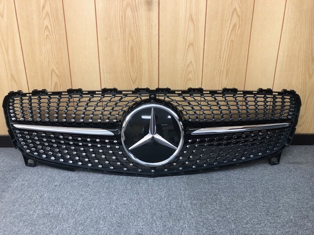 メルセデスベンツ純正 W176グリル エンブレム付き A1768881760 A176 888 17 60(フロント)｜売買されたオークション ...