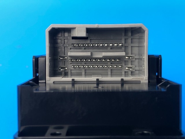 34772 RK5 ステップワゴンスパーダ 助手席パワーウインドウスイッチ 37ピン 35760-SZW-J11(ホンダ用)｜売買された ...