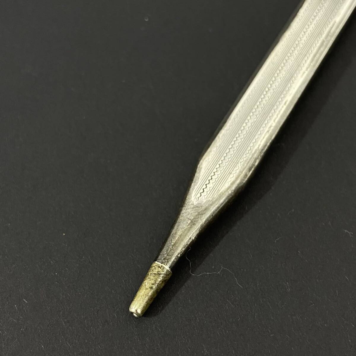 7 VANCO PENCIL バンコ 萬古 シルバー系 回転繰り出し式 シャープペンシル フラットペンシル(シャープペンシル)｜売買されたオークション情報、yahooの商品情報をアーカイブ公開 ...