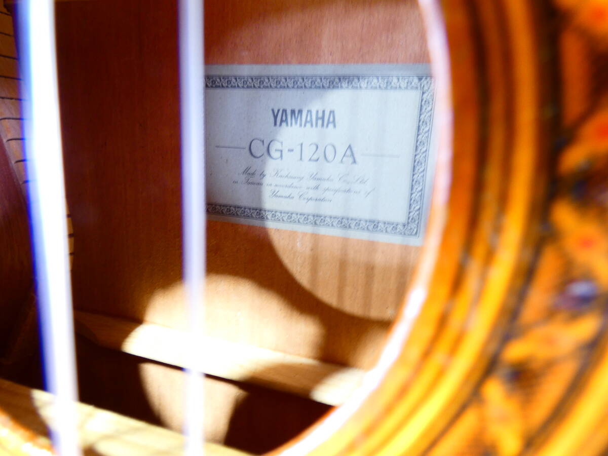 S YAMAHA クラシックギター CG-120A ヤマハ/ガットギター/ケース付き/エレアコカスタム 現状品＠180 5(本体)｜売買されたオークション情報、yahooの商品情報をアーカイブ ...