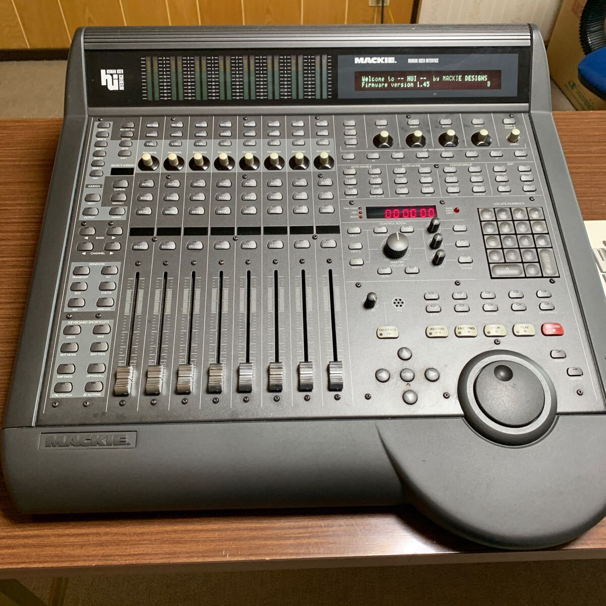 MACKIE HUI Human User Interface(PC用MIDI機器)｜売買されたオークション情報、yahooの商品情報を ...