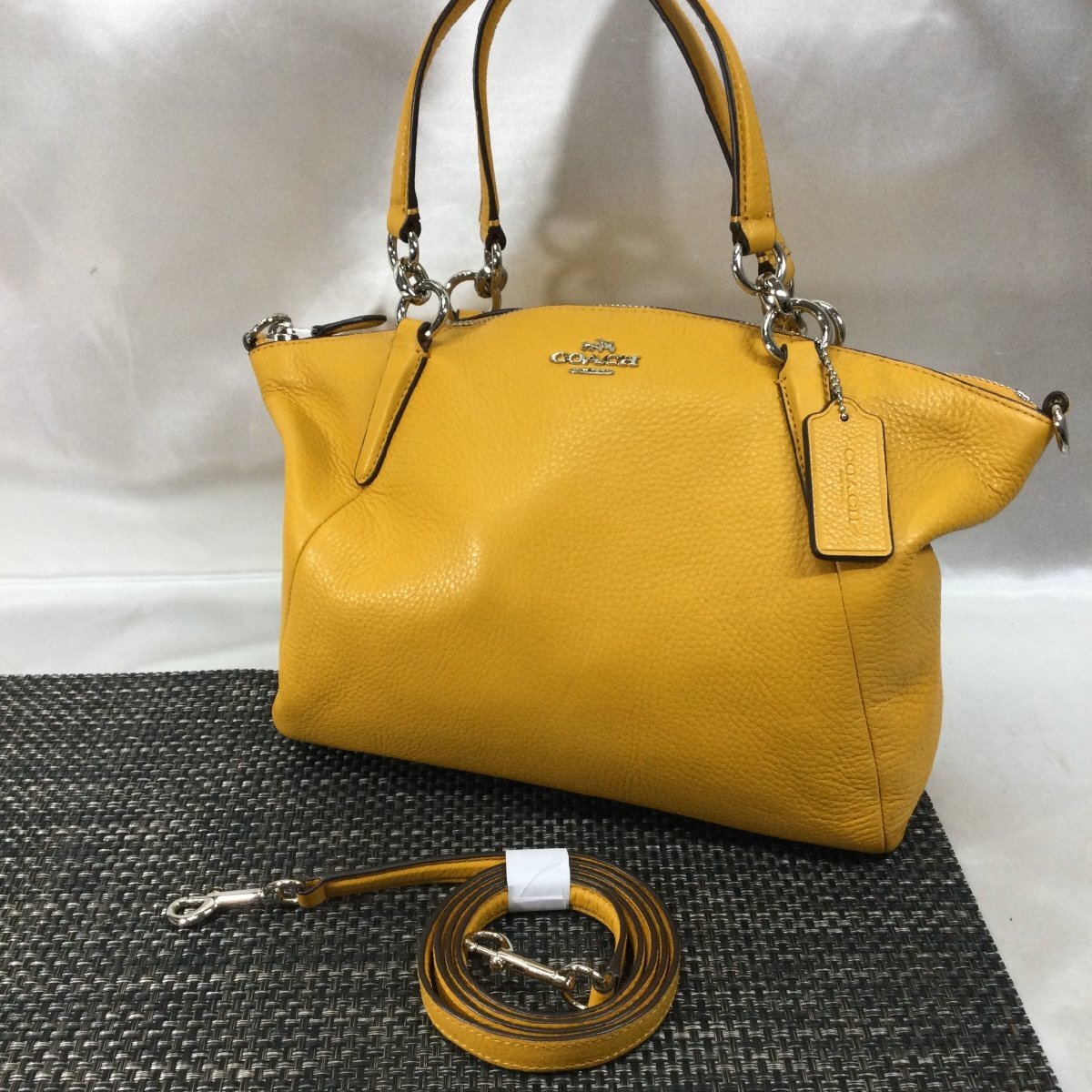 品/TO COACH コーチ F36675 ケルシー PVC ハンドバッグ 2WAY イエロー系 RS0728/0010(ハンドバッグ)｜売買されたオークション情報、yahooの商品情報を ...