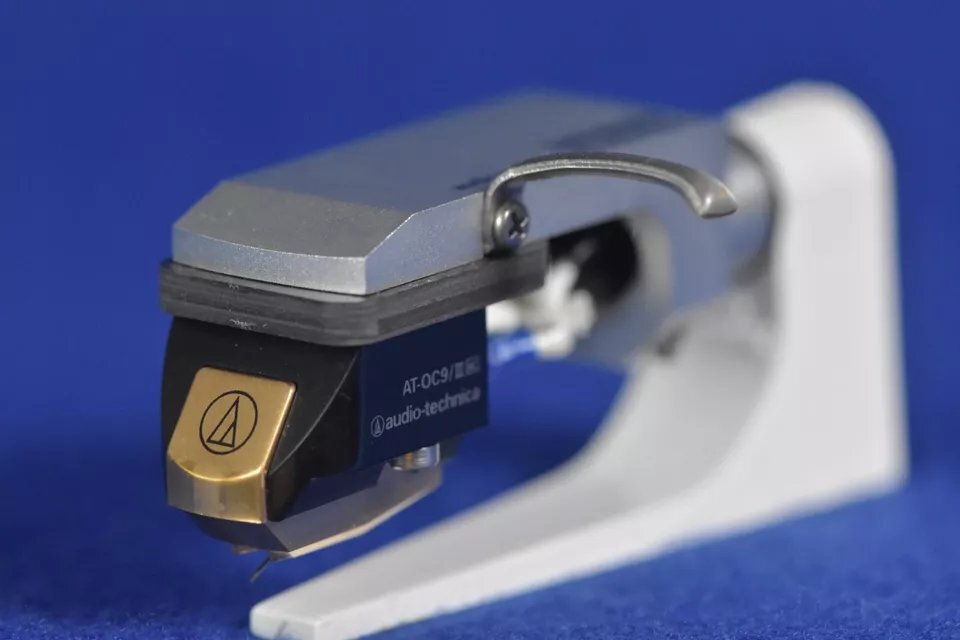 audio-technica オーディオテクニカ AT-OC9/III MCカートリッジ / AT-LH15/OOC ヘッドシェル F(MC ...