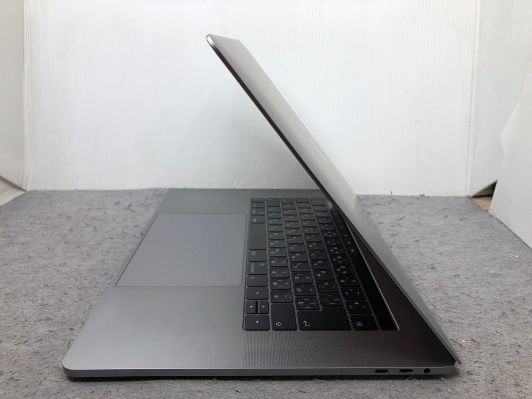Apple MacBook Pro 15inch 2017 A1707 Corei7-7820HQ メモリ16GB SSD1TB NVMe Radeon Pro 560 4GB OS13 ...