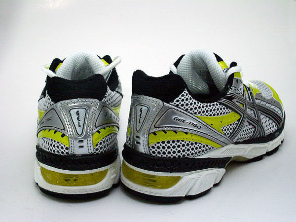 asicsアシックスGEL-1160 TJG606 27.0cm 半額からの質問一覧