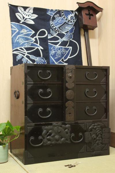 S237 庄内蔵 庄内小箪笥 和家具 和箪笥 時代箪笥31848(和タンス)｜売買されたオークション情報、yahooの商品情報をアーカイブ公開 - オークファン（aucfan.com）