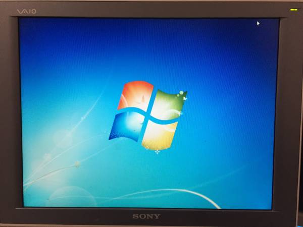 ソニー 15インチTFT LCD液晶ディスプレイ/モニター XGA PCVD-15XA1 送料701円(15インチ～)｜売買されたオークション情報、yahooの商品情報をアーカイブ公開 ...