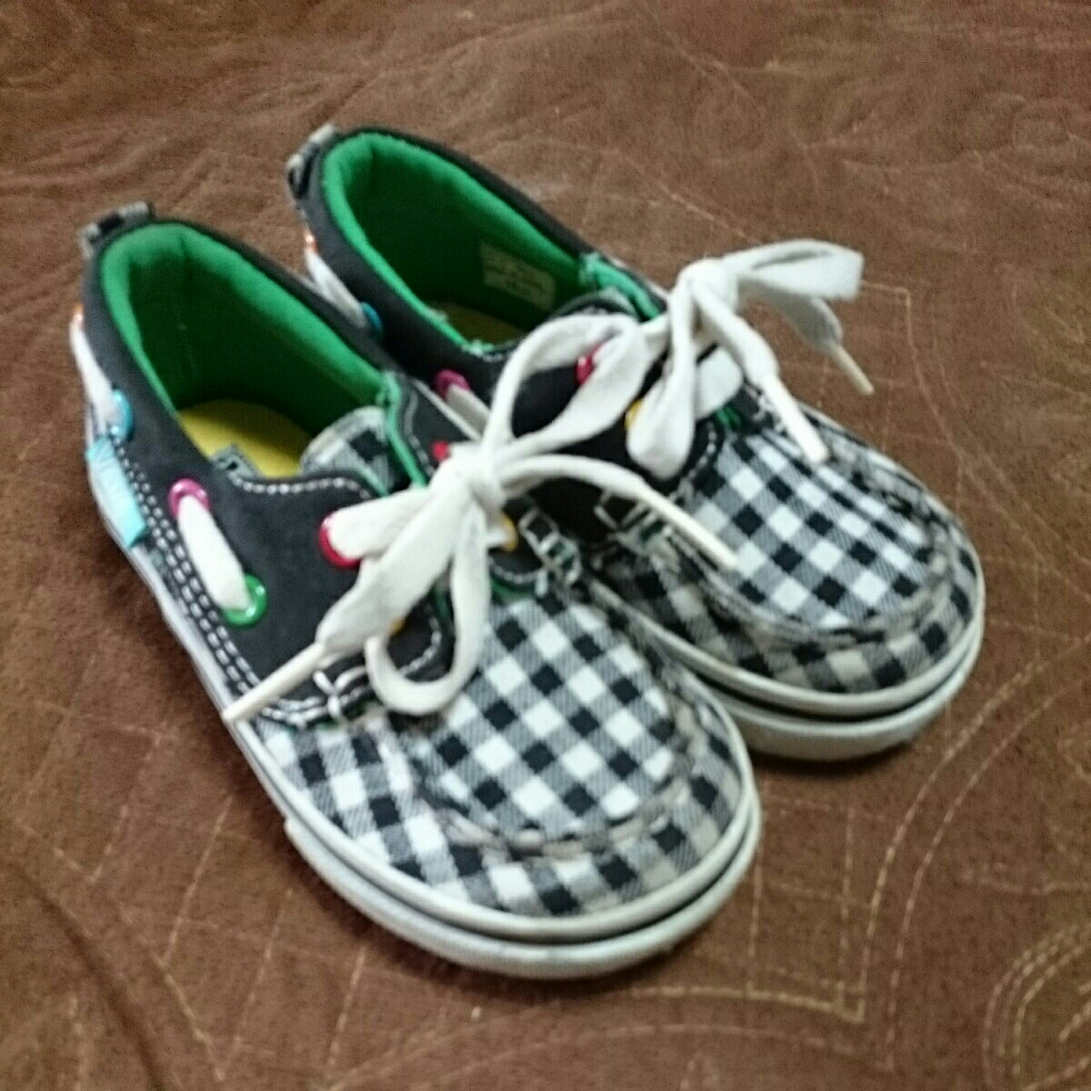 VANS すりっぽんスニーカー 16cm(16cm～)｜売買されたオークション情報、yahooの商品情報をアーカイブ公開 - オークファン（aucfan.com）