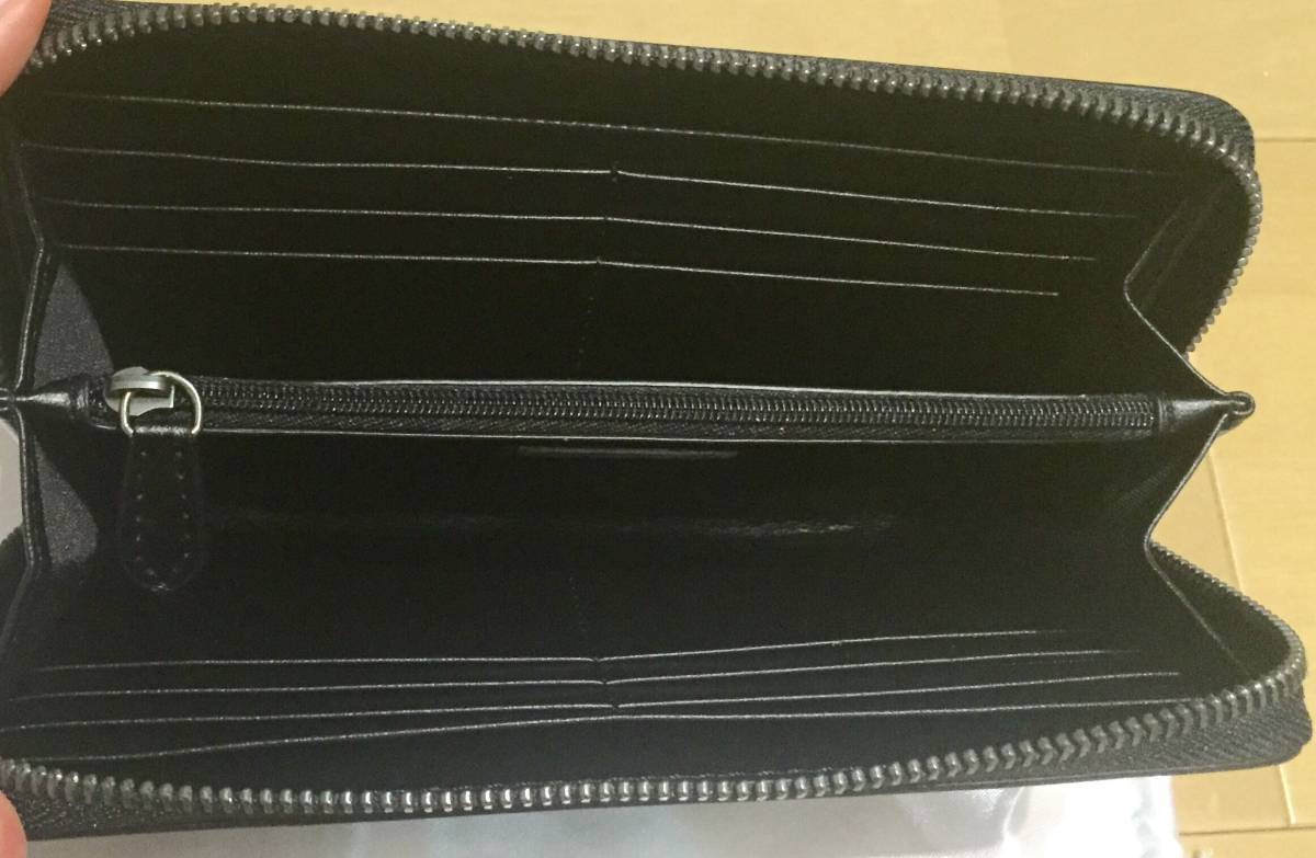 長財布 コーチ 黒 ラウンド ファスナー パックマン コラボ ジッピー ウォレット coach(女性用財布)｜売買されたオークション情報、yahooの商品情報をアーカイブ公開 - オークファン ...