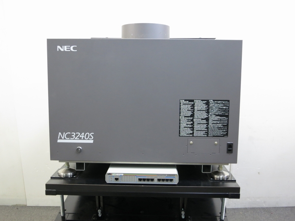 訳有 NEC NC3240S-A プロジェクター ShowVault IMB 直接お引き渡し限定 直 O2164652(本体)｜売買された ...
