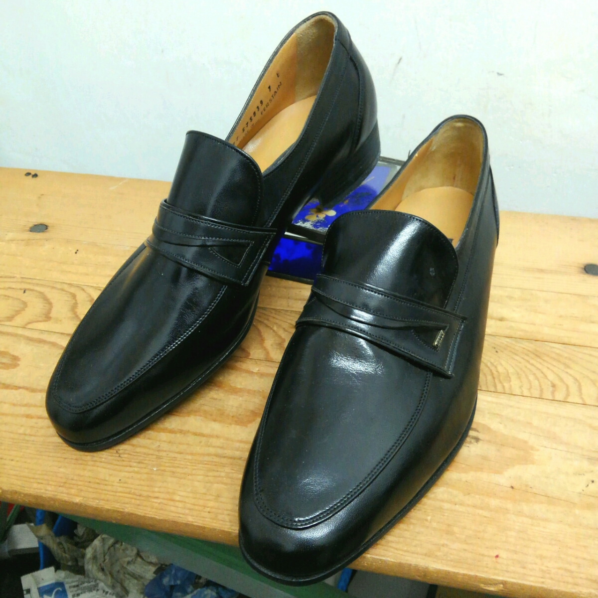 II BALLY バリー レザーローファー メンズ シューズ サイズ7E 25cm程 ブラック 黒 オシャレ 革靴(バリー)｜売買されたオークション情報、yahooの商品情報をアーカイブ公開 ...