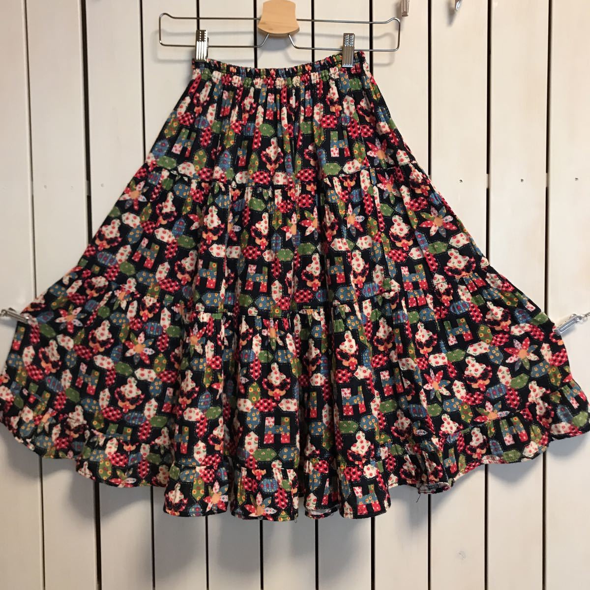 ヒステリック ミニ 総柄 テラードスカート 130 125 135cm(スカート)｜売買されたオークション情報、yahooの商品情報をアーカイブ公開 - オークファン（aucfan.com）