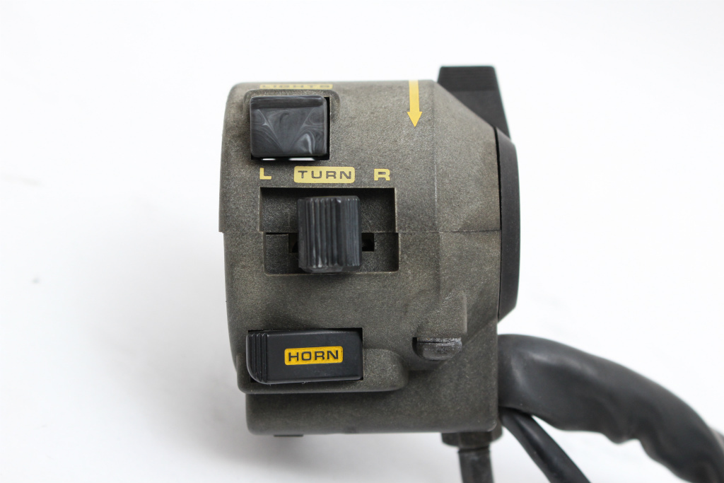 CBX750Fボルドール ハンドルスイッチ 左 RC17-1007(ホンダ用)｜売買されたオークション情報、yahooの商品情報をアーカイブ公開 - オークファン（aucfan.com）