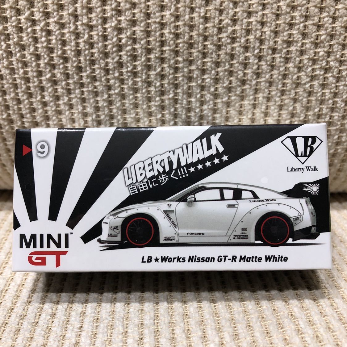 オートサロン限定 公認リバティーウォーク MINI GT 1/64 日産 GT-R R35 LB Works Liberty Walk ...
