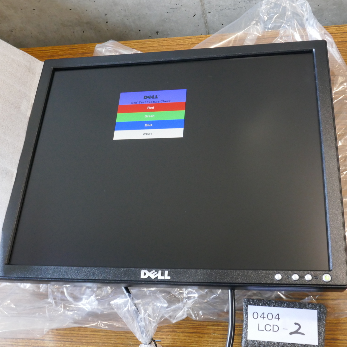 0404LCD-02 DELL E178FPC 17型スクエア液晶モニタ(17インチ～)｜売買されたオークション情報、yahooの商品情報をアーカイブ公開 - オークファン（aucfan.com）