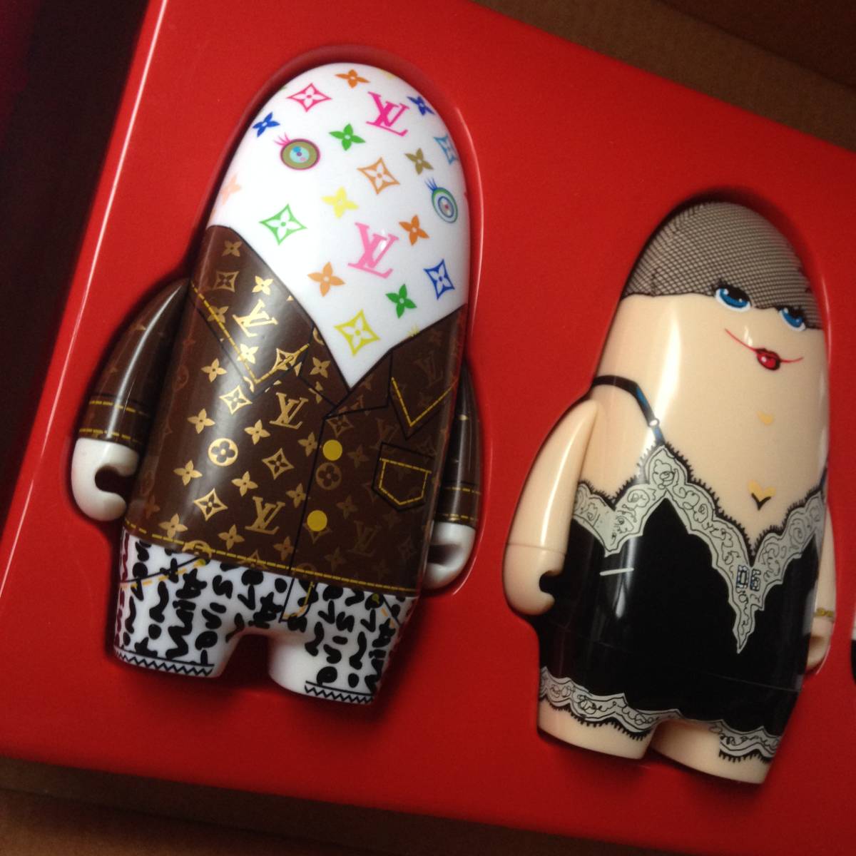 Visionaire 44 Toys Red Kidrobot Marc Jacobs Louis Vuitton Dolce ...