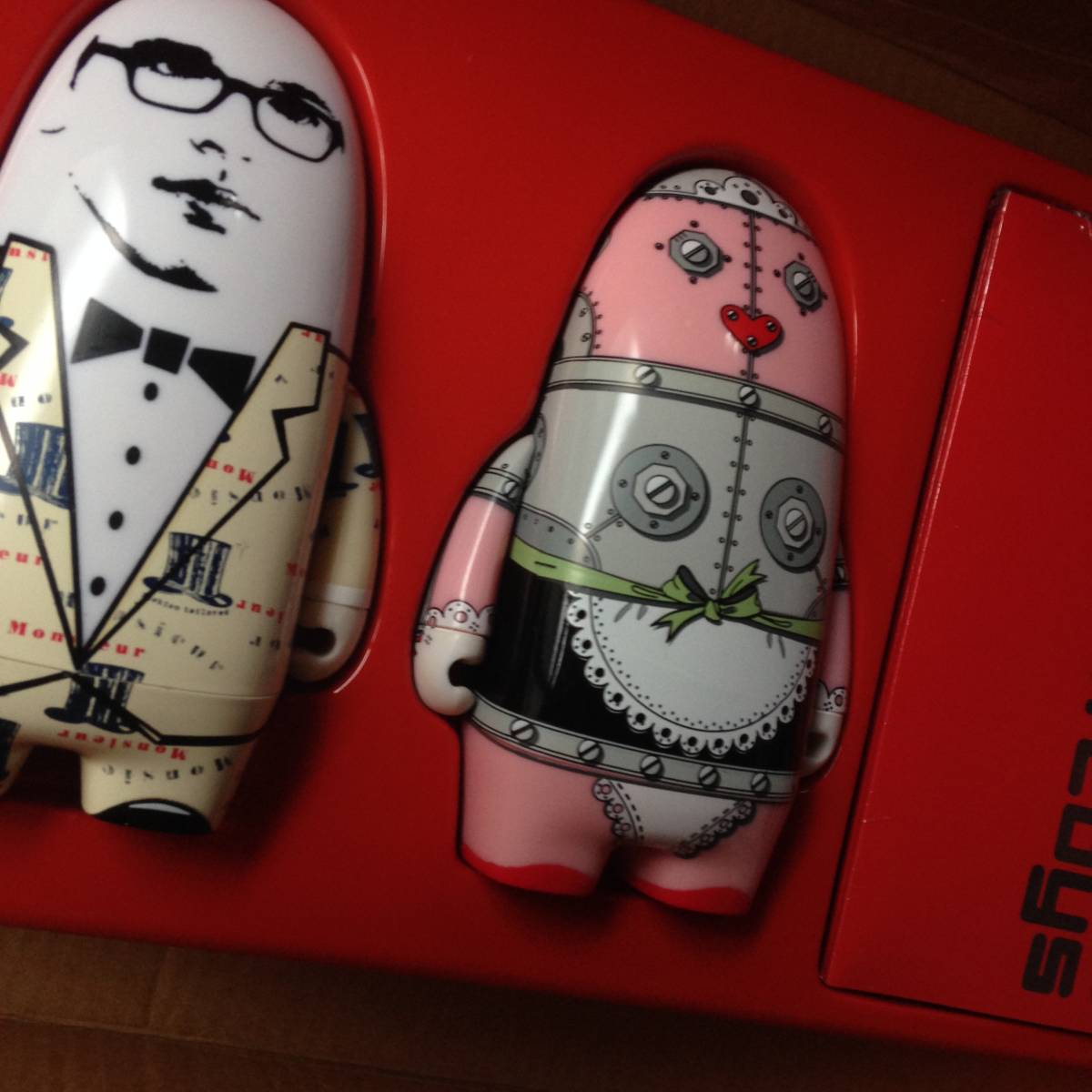 Visionaire 44 Toys Red Kidrobot Marc Jacobs Louis Vuitton Dolce ...