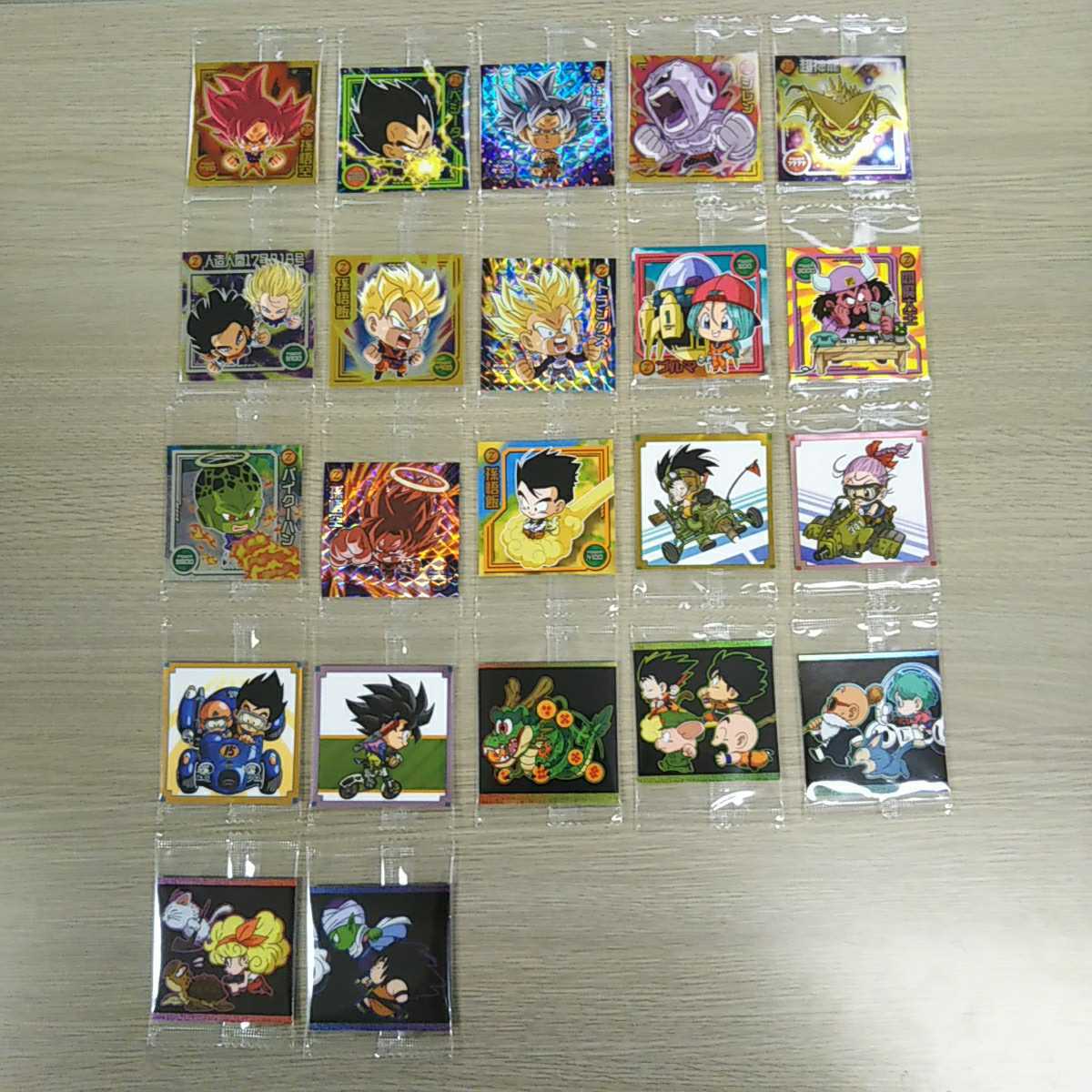 ドラゴンボール超戦士シール ウエハース 超絶限界突破 W14-1 W14-22 ノーマルコンプ SR孫悟空 GRトランクスなど 22枚セット ...