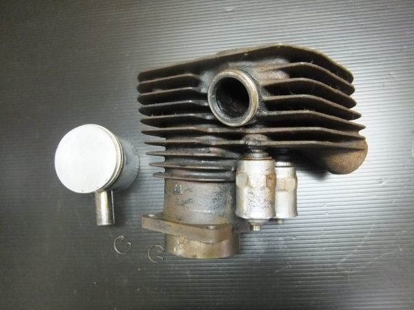 陸王モーターサイクル RTー2 フロントシリンダーピストンSET RT750 RQ VFD1200 ハーレーWL750 サイドバルブ RT2 ...