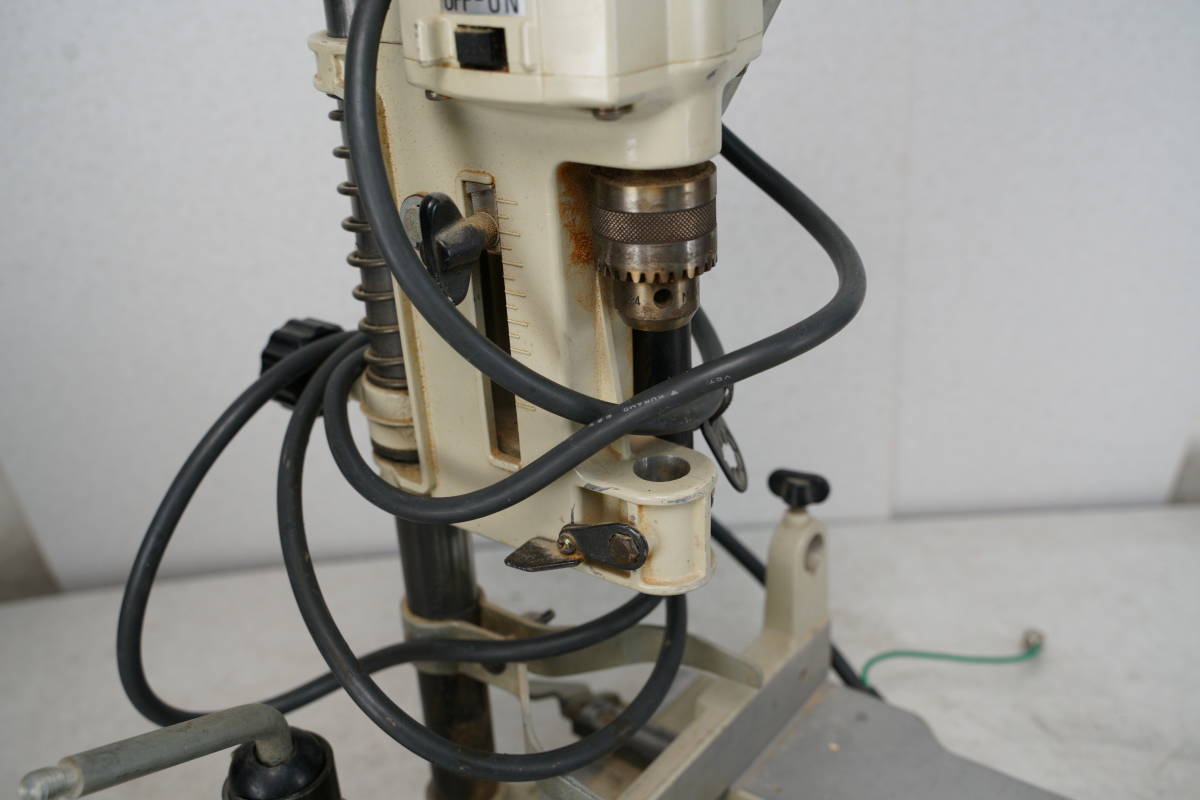 K23 MAKITA マキタ カクノミ 小型角ノミ 7300S 現状渡し(電動工具)｜売買されたオークション情報、yahooの商品情報を ...