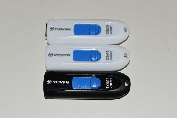 6B19 ジャンク Transcend USBメモリ 128GB USB3.1 ブラック ホワイト スライド式 3点セット(64GB)｜売買さ ...